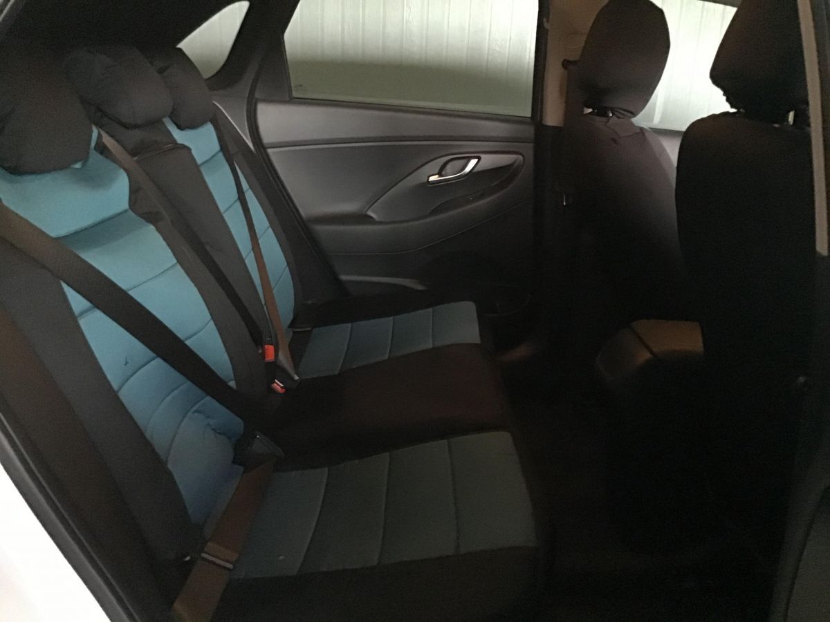2-Tone Car Seat Covers: Black and Red - Semi-custom Fit - Full Set ...